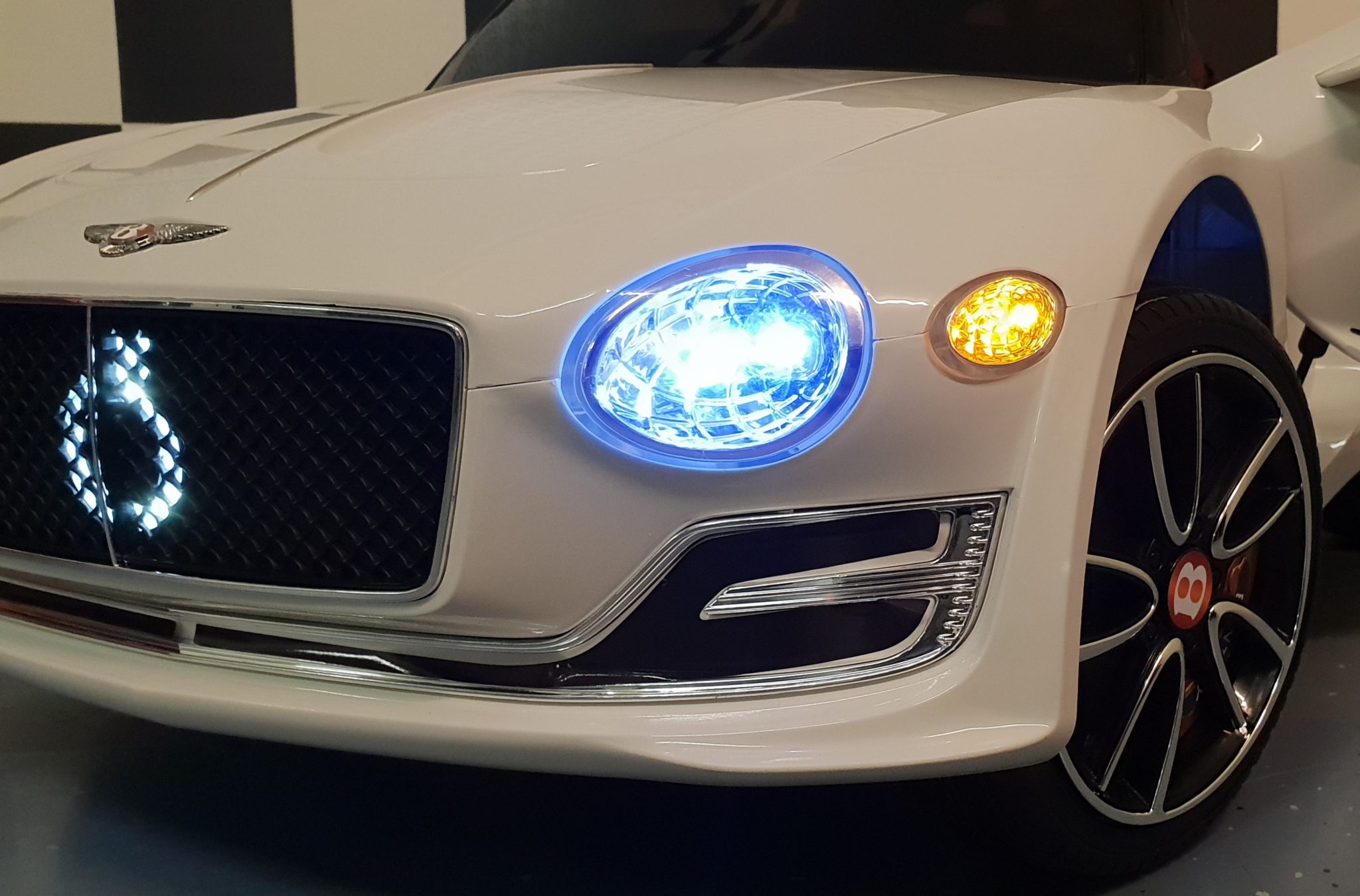 Bentley exp elektrische kinderauto Cars4kids accu kinderauto's